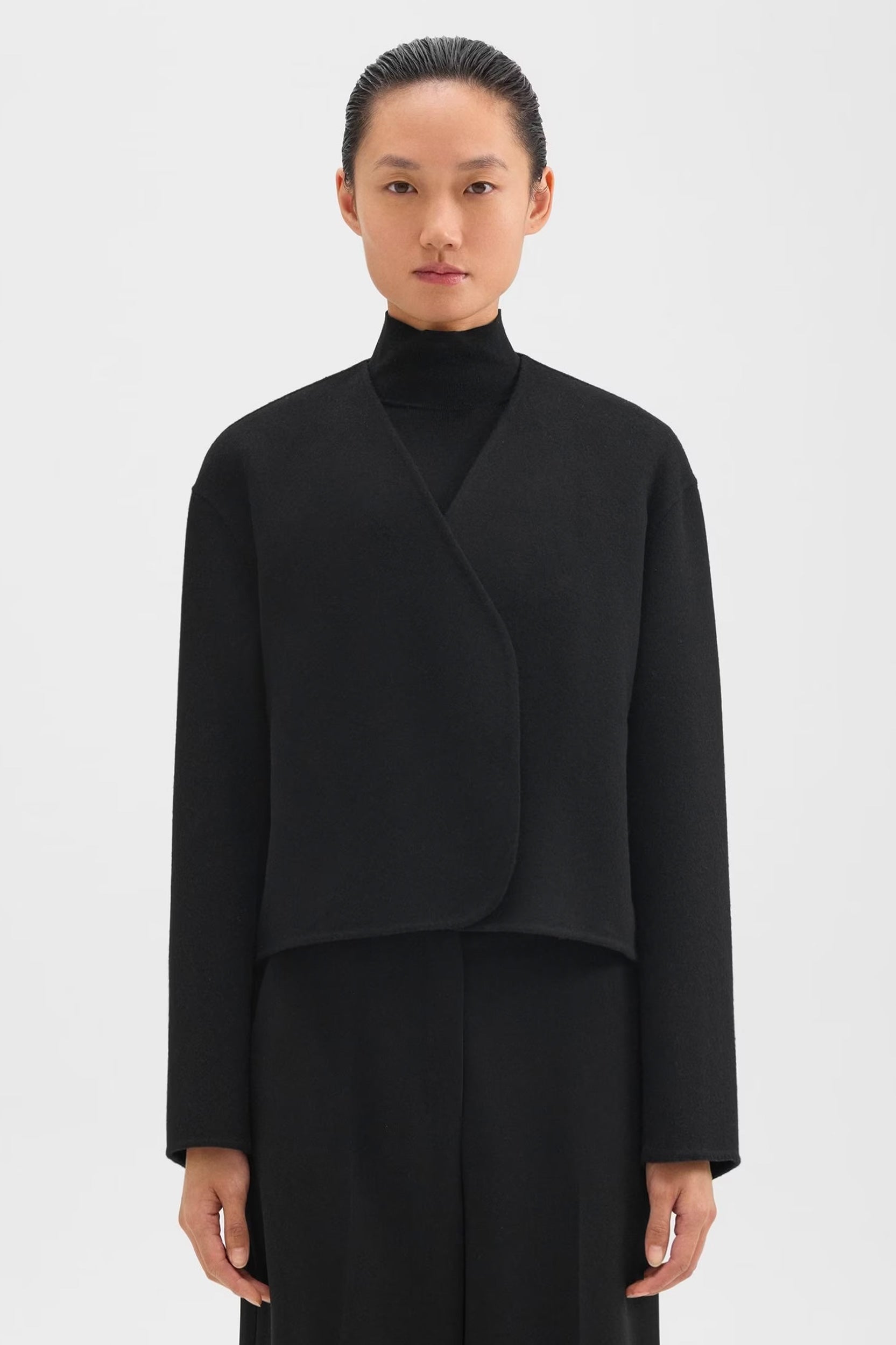 Rounded Crop Jacket in Black – Muse Boutique